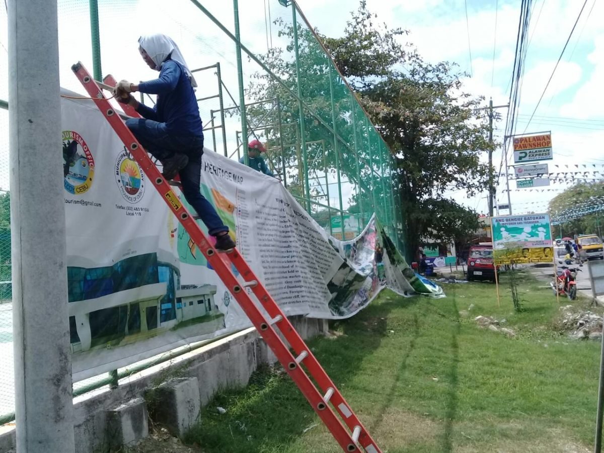 Billboard Installation – Premium Graphics Asia Inc.